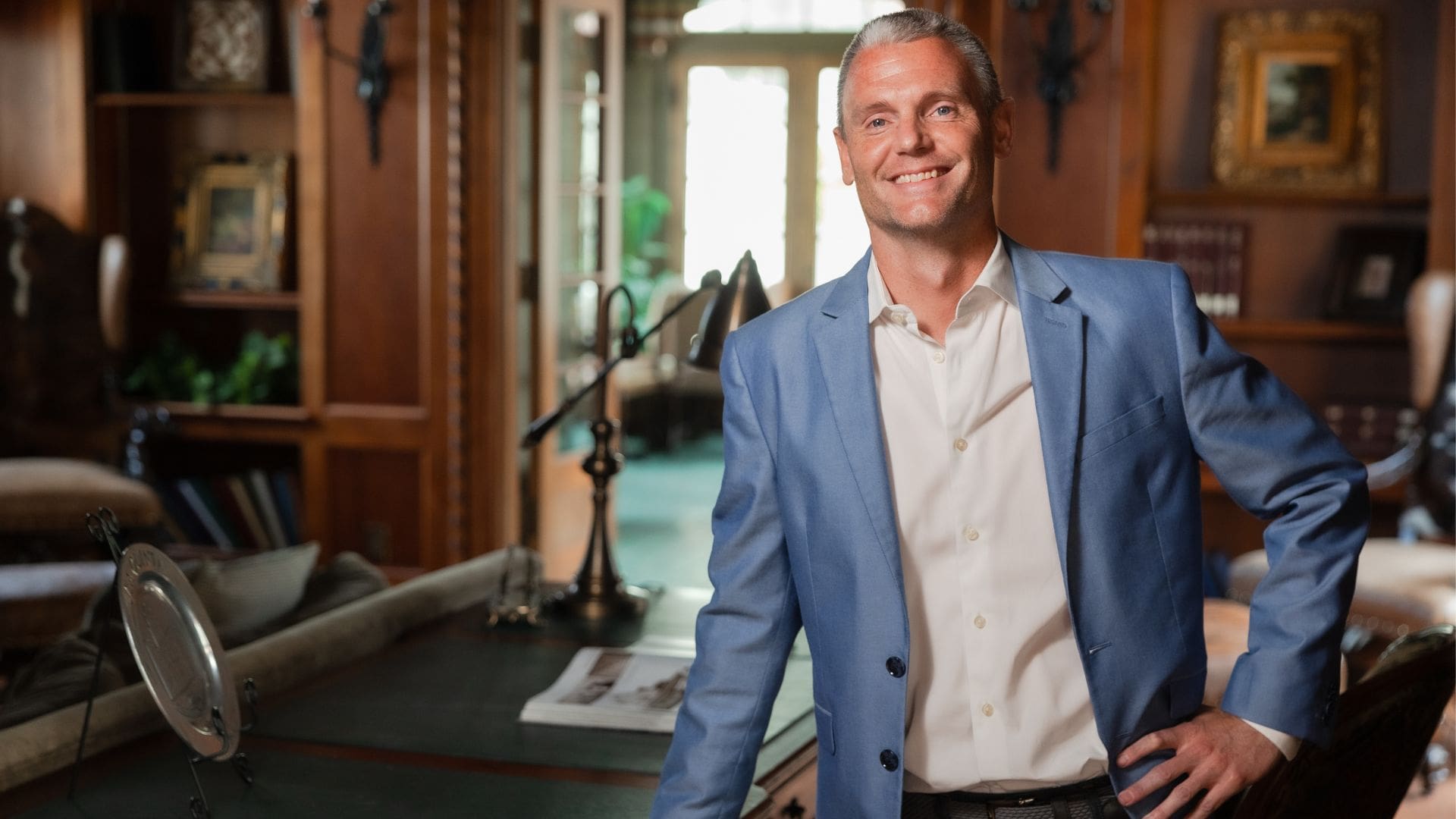 Aaron Bunker is OKWU's New Alumni Director - Oklahoma Wesleyan University